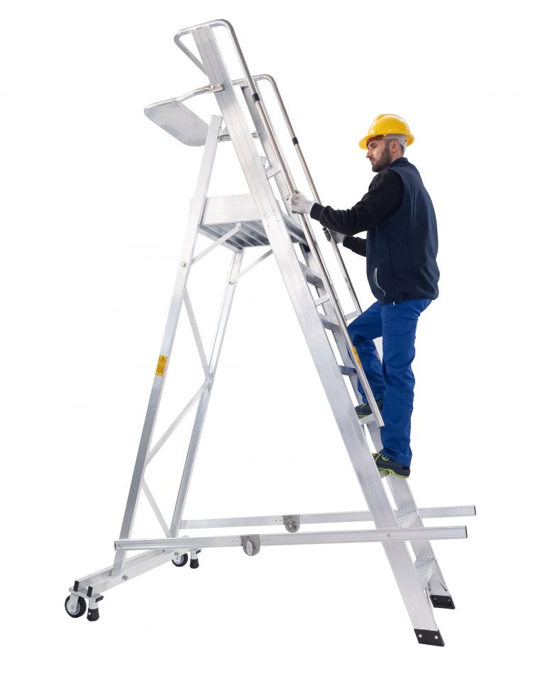 ¿Qué son las escaleras móviles con plataforma SVELT? Normas ...